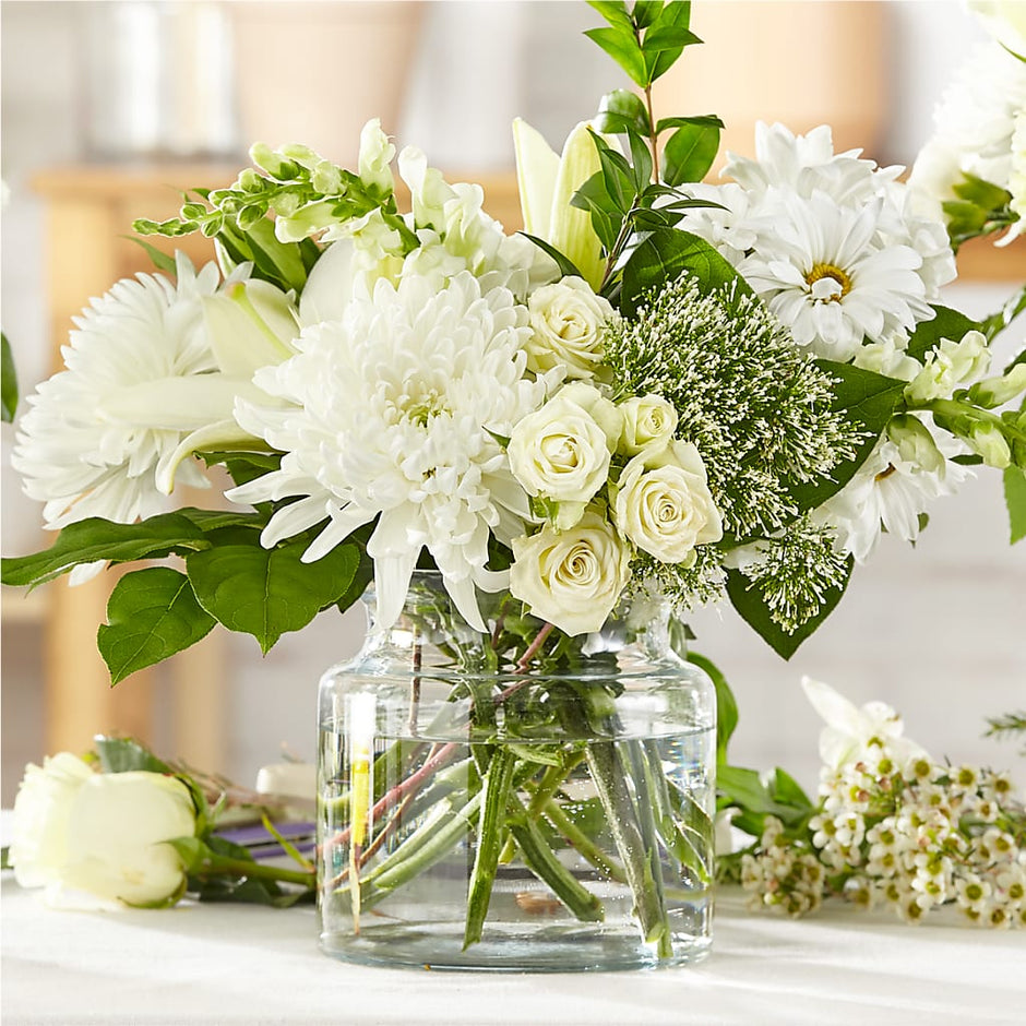 Send same-day funeral flowers to Louis Memorial Chapel in Kansas City ...